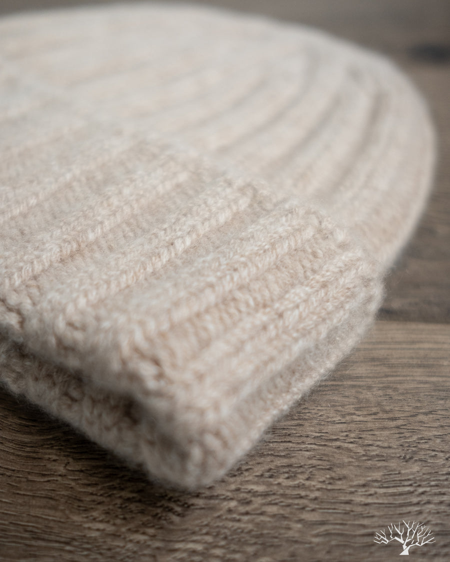 Câbleami - Cashmere 2x2 Rib Watch Cap - Light Beige – Withered Fig